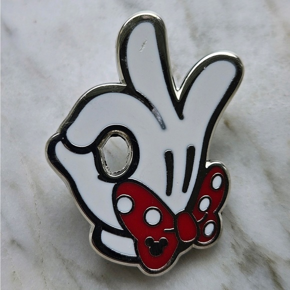 Disney | Jewelry | Minnie Mouse Gloved Hand Giving An Okay Ok Sign ...